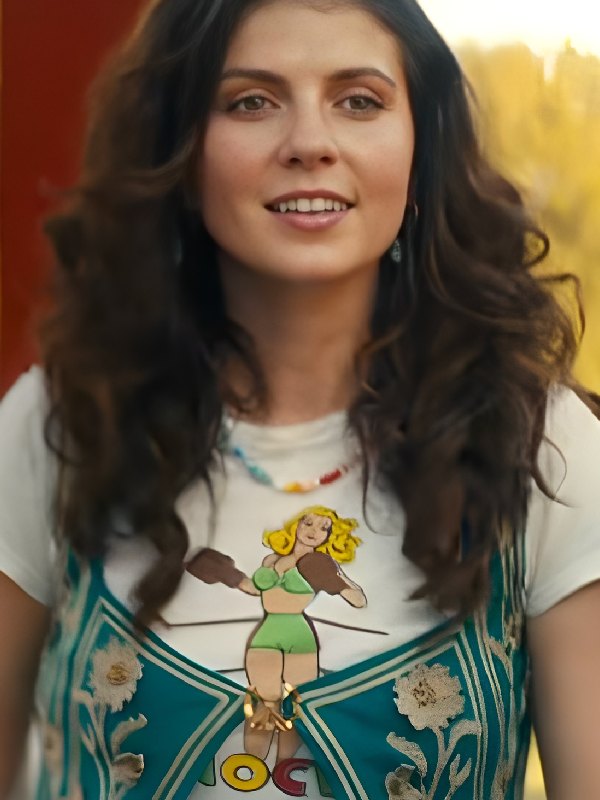 People We Meet on Vacation 2026 Emily Bader Knock Out Shirt - Stardom ...